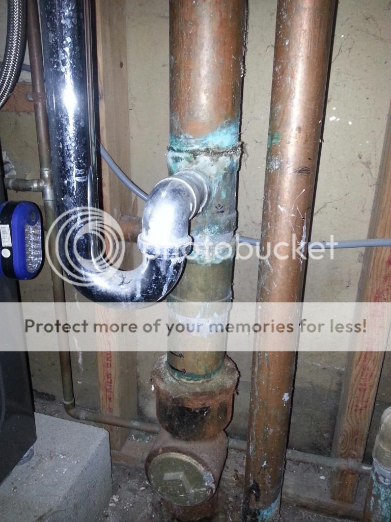 Correct fitting? Cut the hubs down on PVC?